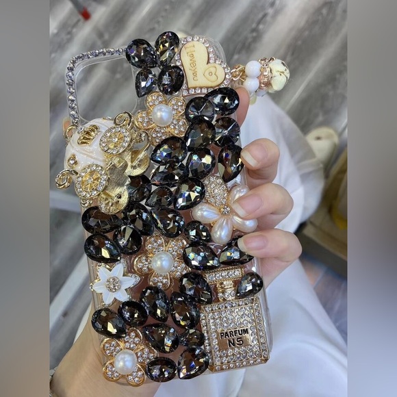 Vintage_Dee | Accessories | 3d Diamond Phone Case | Poshmark